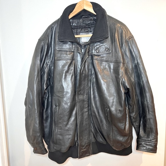 Wilsons Leather | Jackets & Coats | Vintage Wilsons Leather Black ...